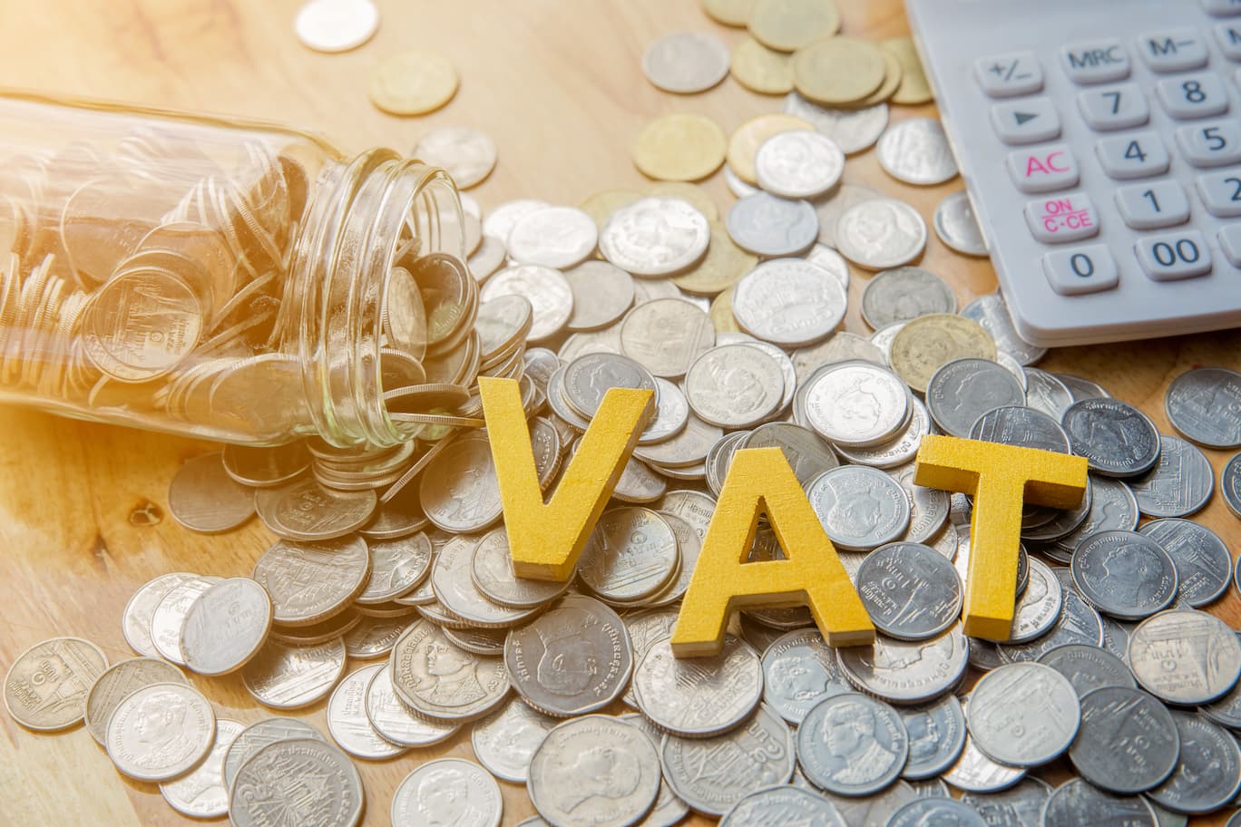 What are the advantages and disadvantages of registering for VAT ...